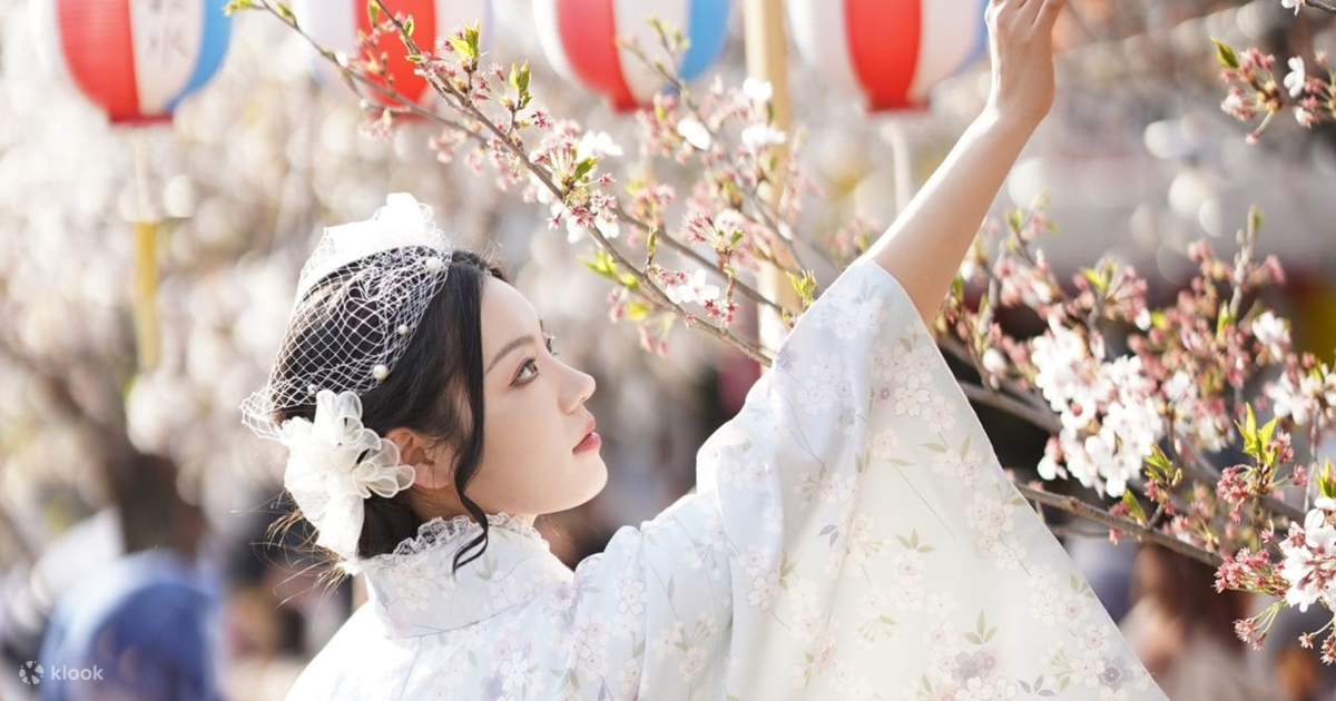 Kyoto Kimono Rental MOCOMOCO Fushimi Inari Kimono Rental - Klook États-Unis